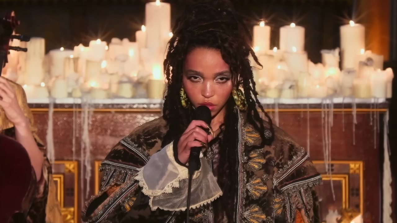 FKA twigs исполнила новую песню Killer на Tiny Desk (Home) Concert - Звук