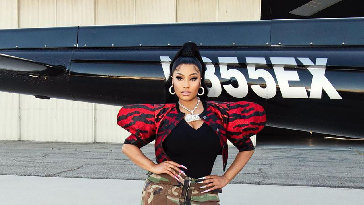 Где-то плачет одна Cardi B: Ники Минаж снялась в трейлере Call Of Duty ...