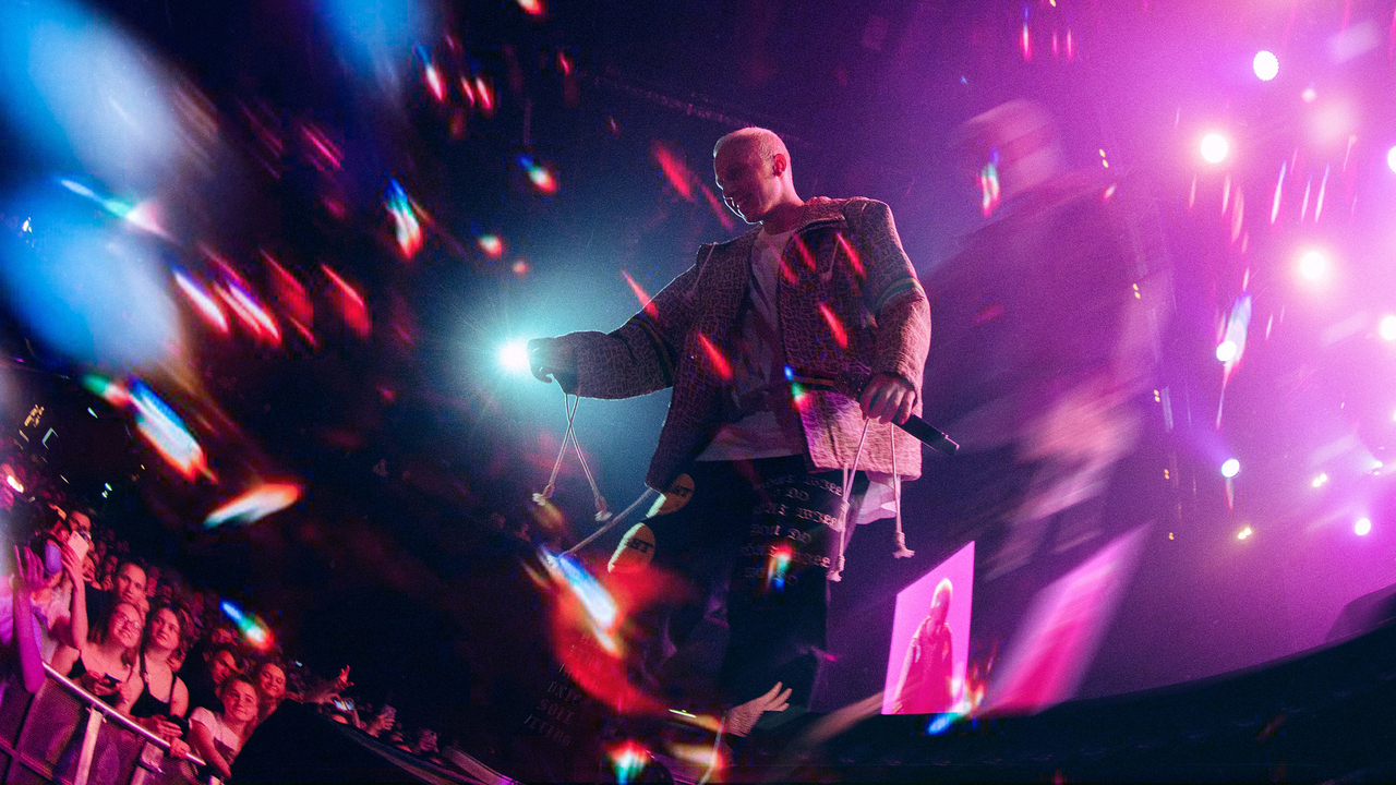 «Три сотки, парфюм, завтрак»: T-Fest выпустил новый сингл - Звук