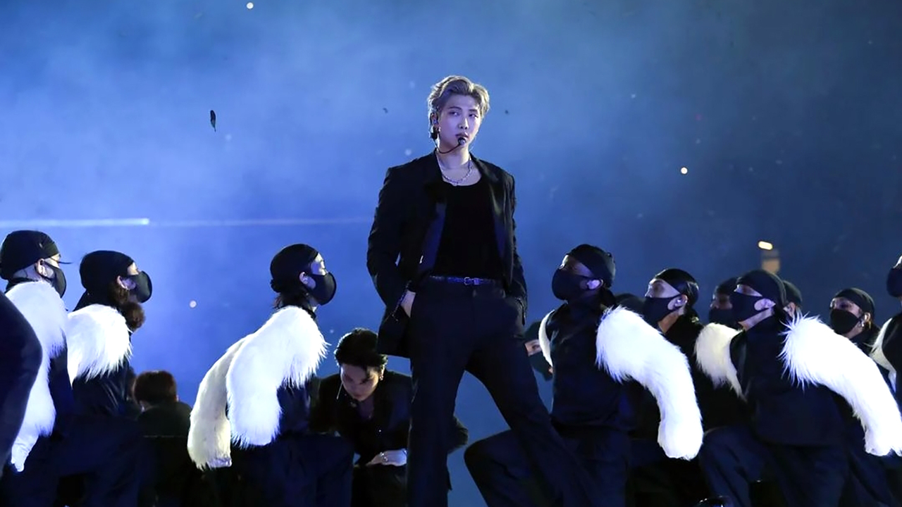 RM из BTS побил рекорд среди корейских исполнителей в чарте Billboard 200 - Звук