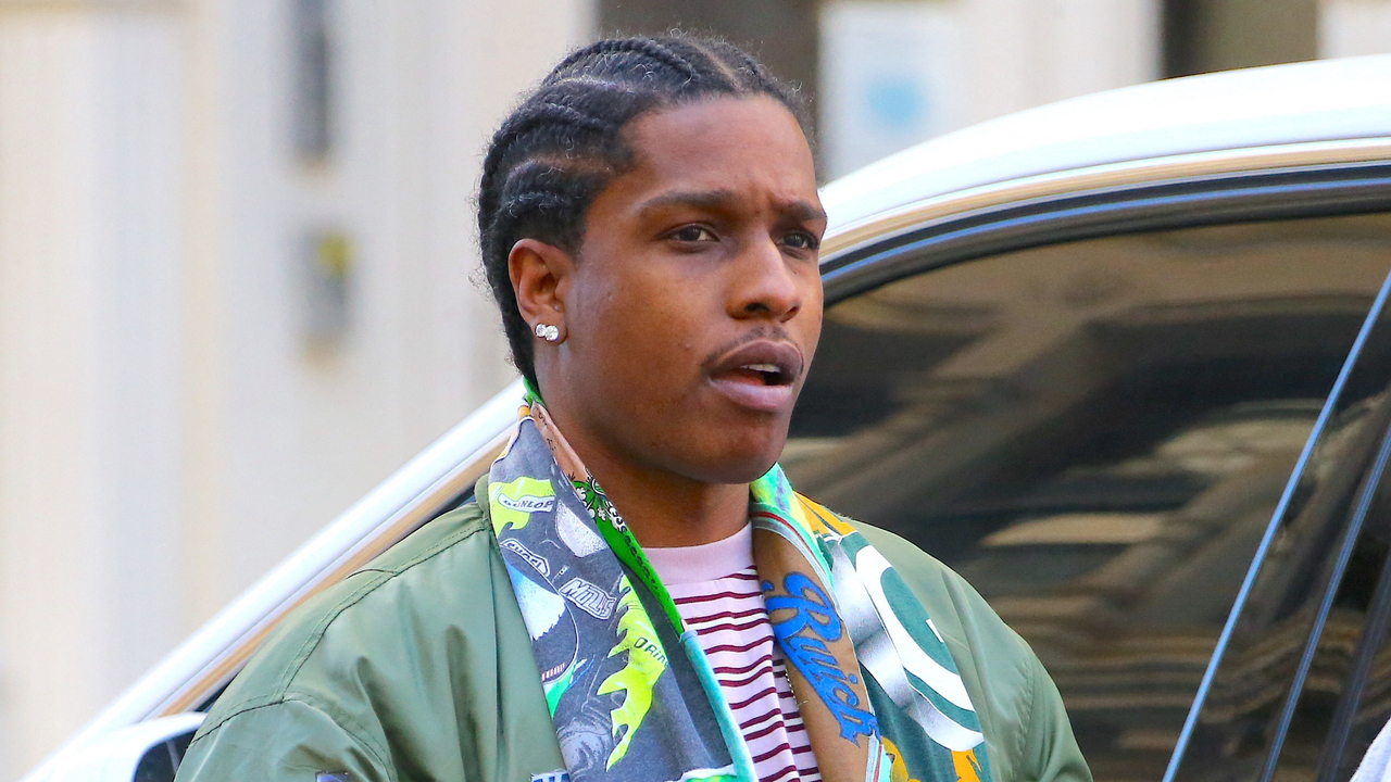 ASAP Rocky выпустил сингл Same Problems и заявил, что новый альбом ...