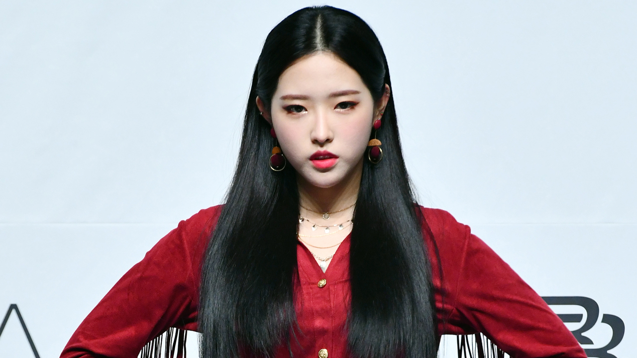 Оливия Хе из LOONA уходит из шоу GIRL’S RE:VERSE из-за проблем со здоровьем - Звук