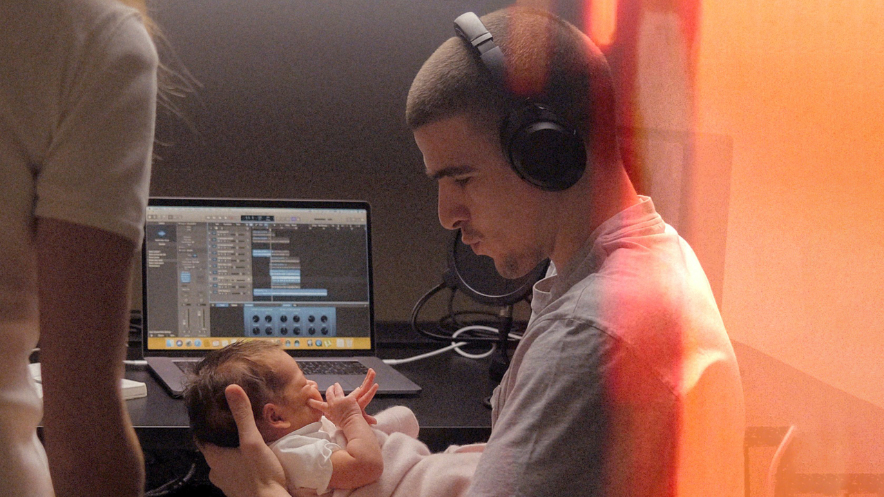 FEDUK выпустил сингл «Колыбельная», посвященный дочери Нине - Звук