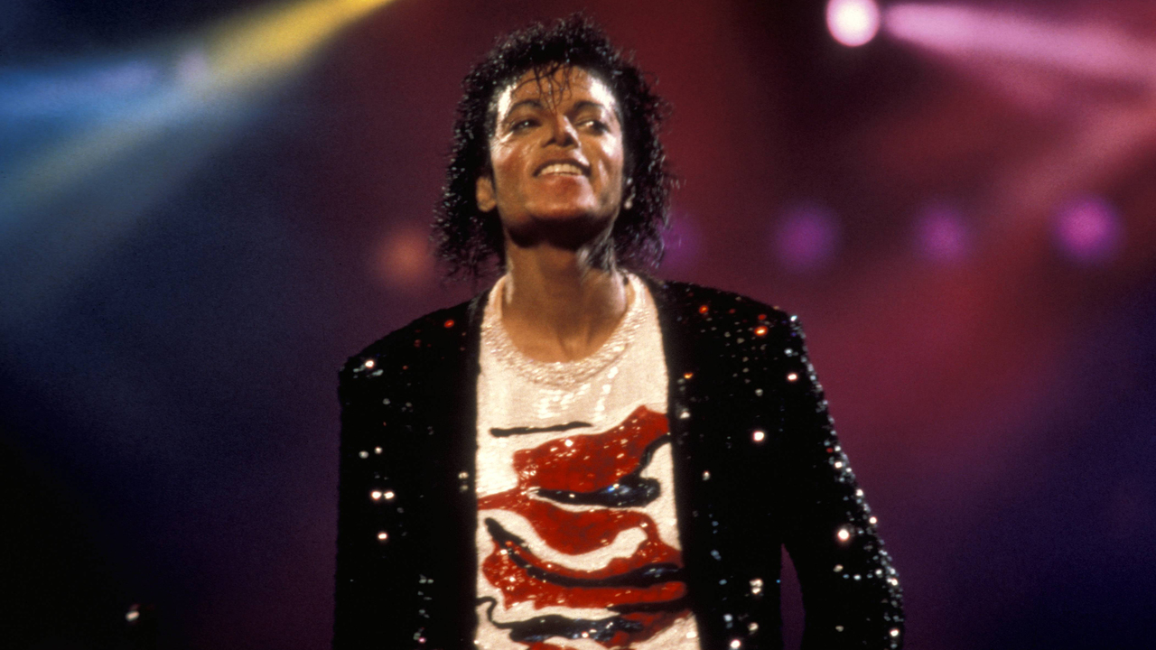 Суд окончательно постановил, что каталог Майкла Джексона будет продан ...